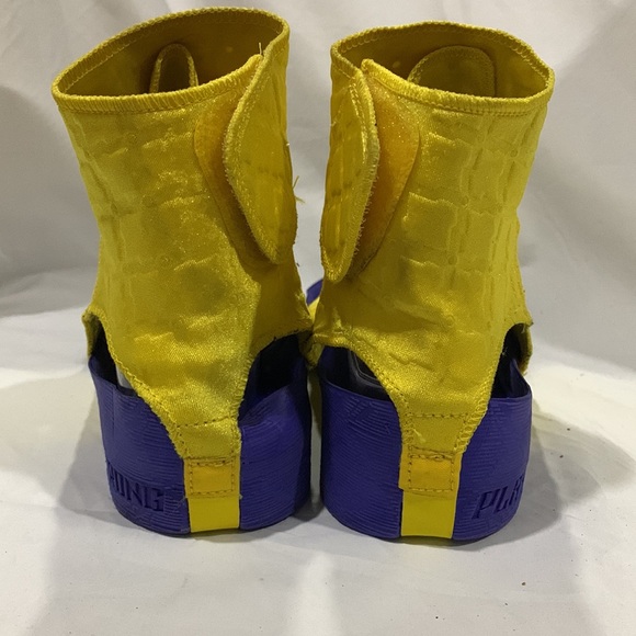 Nike | Shoes | Nike Zoom Kobe Play Strong System Supreme ...